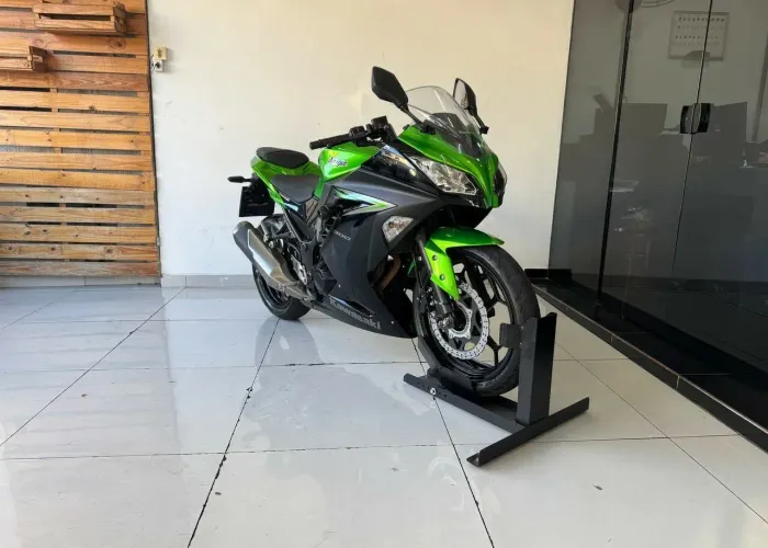 Motos Kawasaki Ninja 300 no Brasil