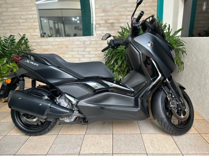 Motos Yamaha XMax 250 ABS 2025 no Brasil