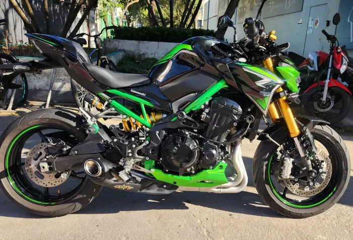 Motos Kawasaki Z no Brasil