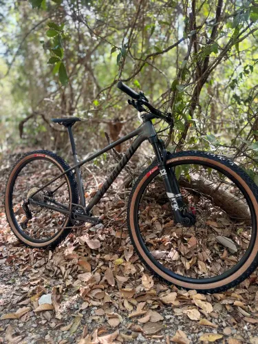 "specialized chisel" - Ciclismo no Brasil