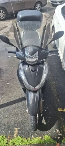 Motos Honda SH 300i no Brasil