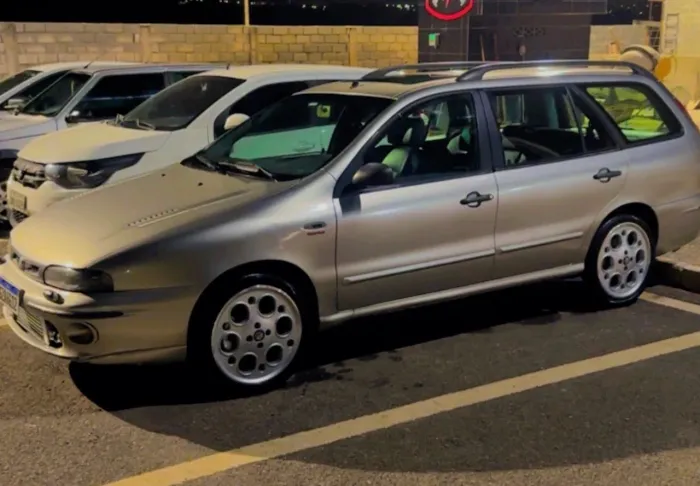 Fiat Marea Weekend Turbo 2.0 20V 4P Usados e Novos