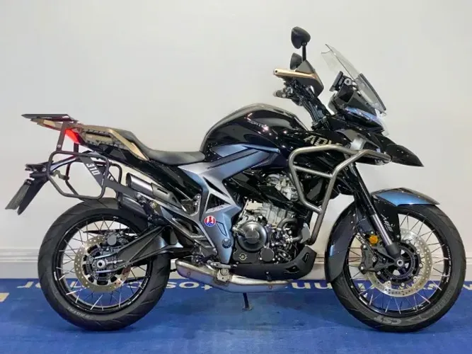 Motos Zontes T 350 X no Brasil