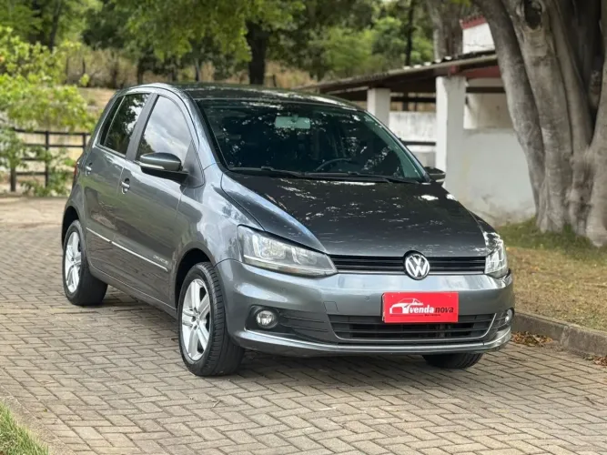Volkswagen Fox MSI Comfortline 1.6 Flex 8V 4P Usados e Novos