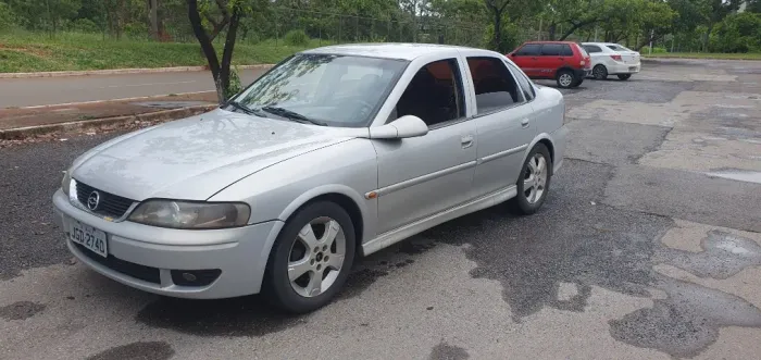 Chevrolet Vectra GLS/ Challenge 2.2 MPFI 16V Usados e Novos