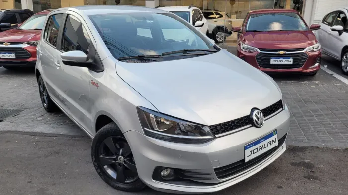 Volkswagen Fox Rock IN RIO 1.6 MI Total Flex 8V 5P Usados e Novos