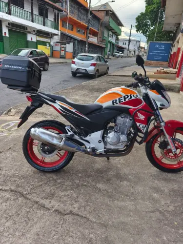 Motos Honda CB 2014 no Brasil