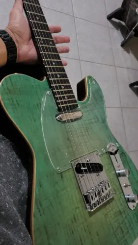 "telecaster" - Instrumentos musicais no Brasil