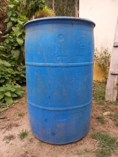 "tambores de 200 litros" no Brasil