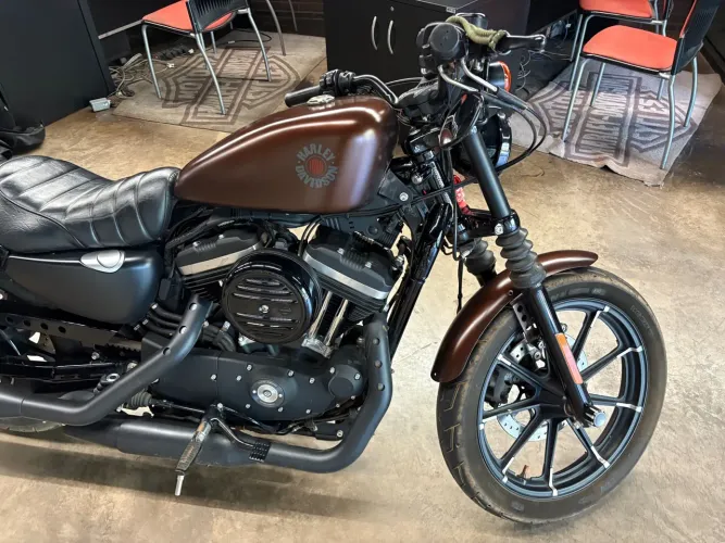 Motos Harley-Davidson XL 883n Iron no Brasil