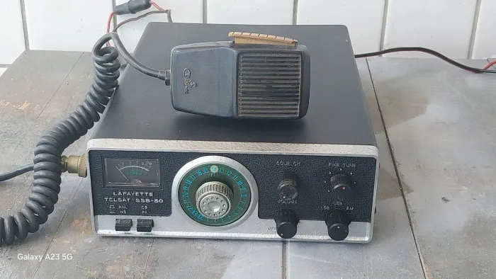 "transmissores de radio" no Brasil