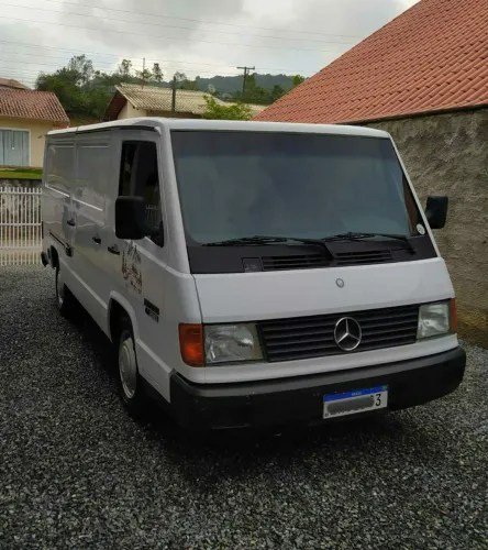 Mercedes-Benz 180-D Usados e Novos