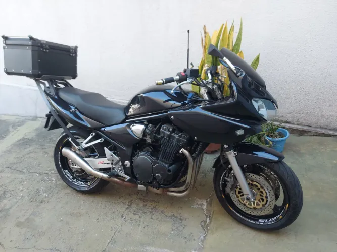 Motos Suzuki Bandit 1200s no Brasil