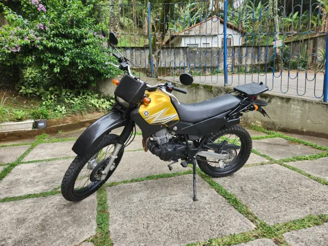 Motos Yamaha XT 225 no Brasil