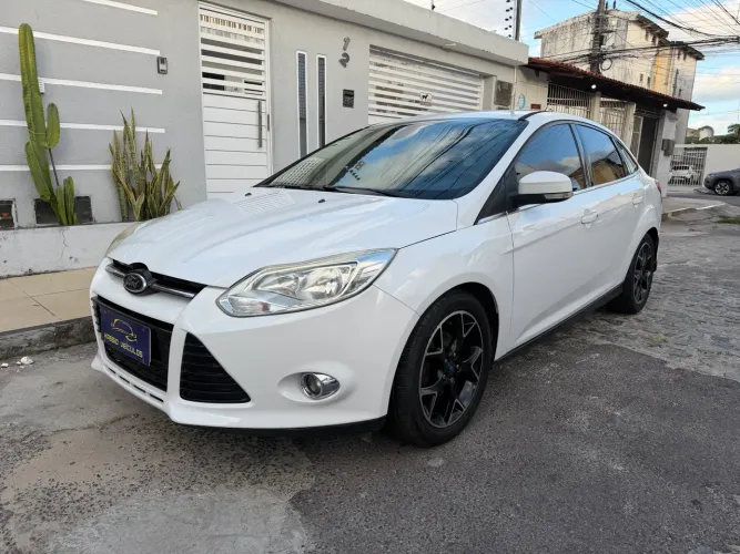 Ford Focus 2015 Usados e Novos