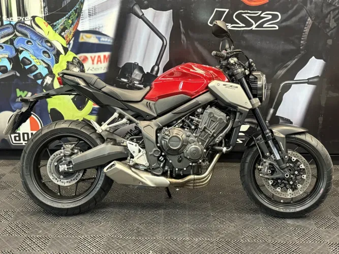 Motos Honda CB 650r no Brasil