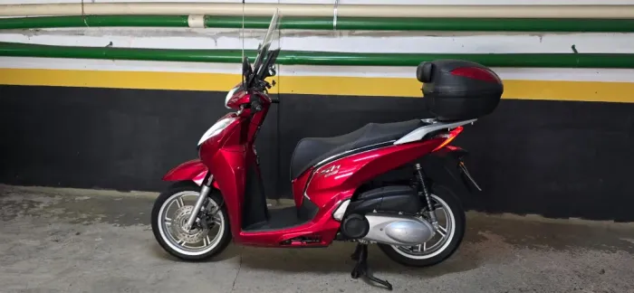 Motos Honda SH 300i no Brasil