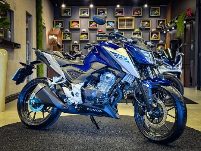 Motos Honda CB 300f Twister Flex 2026 no Brasil
