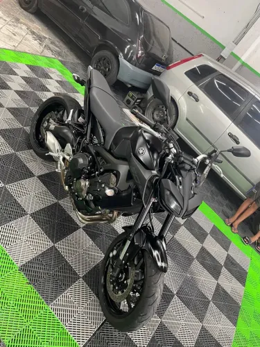 Motos Yamaha MT-09 2020 no Brasil