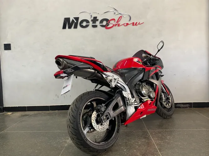 Motos Honda CBR 600 RR no Brasil
