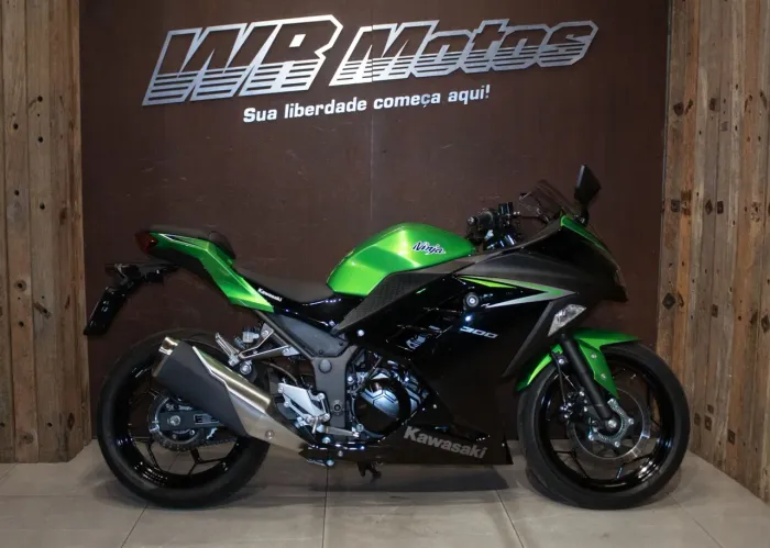 Motos Kawasaki Ninja 300 no Brasil