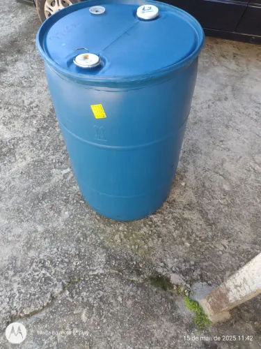 "tambores de 200 litros" no Brasil