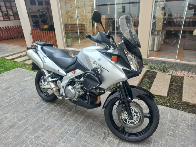 Motos Suzuki DL 1000 V-strom no Brasil