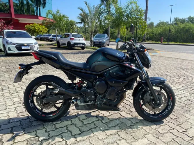 Motos Yamaha XJ6 no Brasil