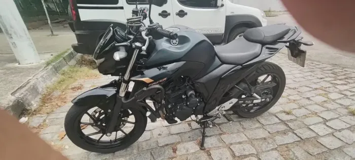 Motos Yamaha FZ25 2024 no Brasil