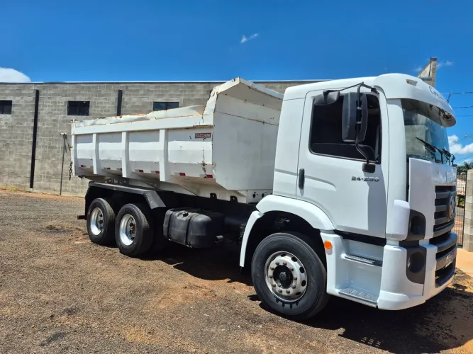 "caminhao wv 24250" - Caminhões no Brasil