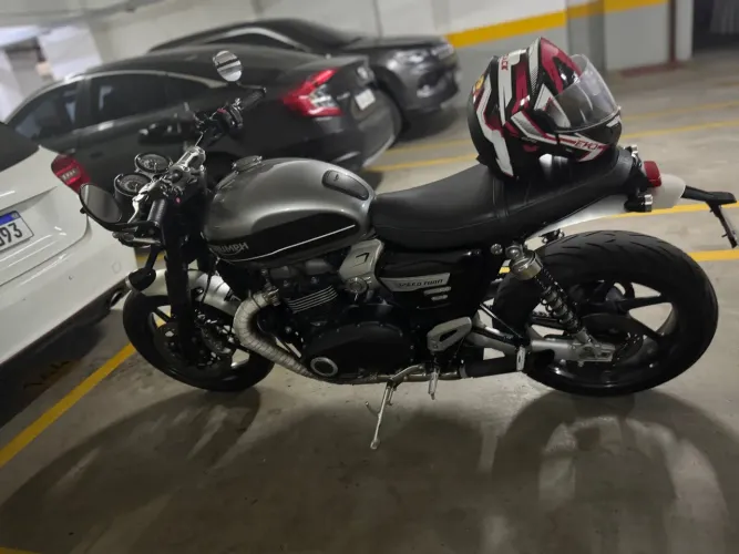 Motos Triumph Speed Twin 1200cc no Brasil