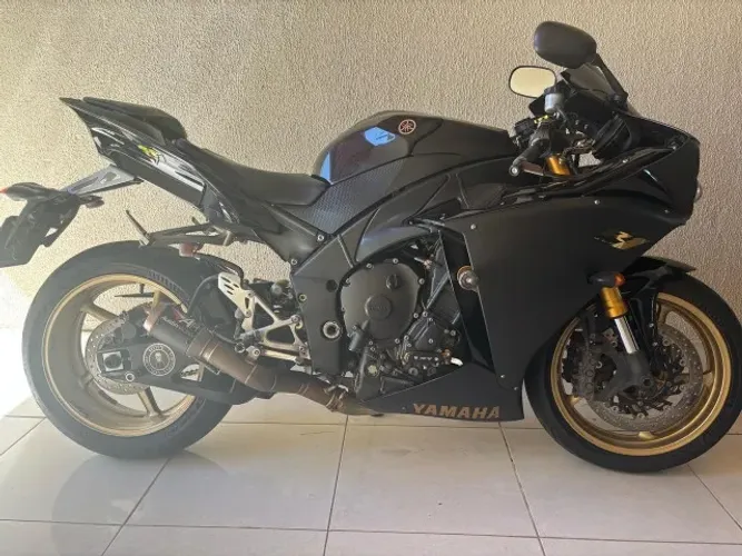 Motos Yamaha YZF R-1 1000 no Brasil