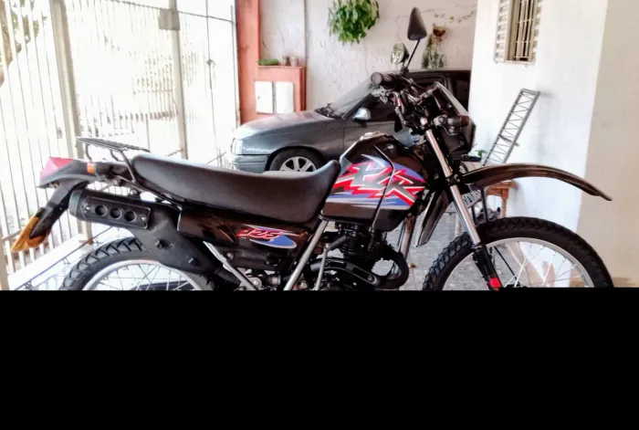 Motos Honda XLR no Brasil