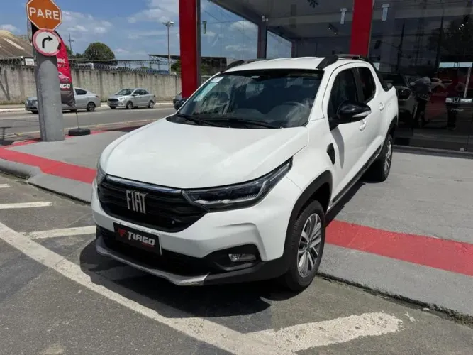 Fiat Strada Volcano 1.3 Flex 8V CD Aut. Usados e Novos