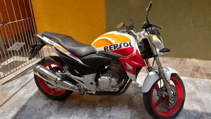 Motos Honda CB 2014 no Brasil