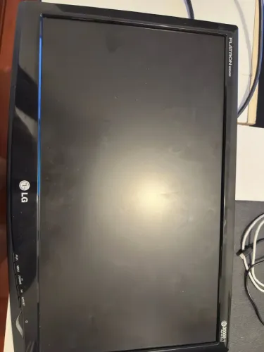 "monitores de 20 polegadas" - Monitores no Brasil