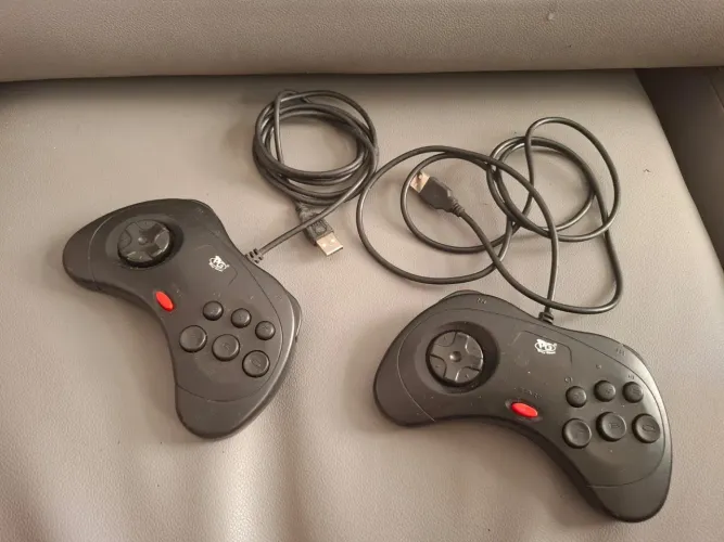 "controle generico" - Peças e Acessórios de Vídeo Game no Brasil