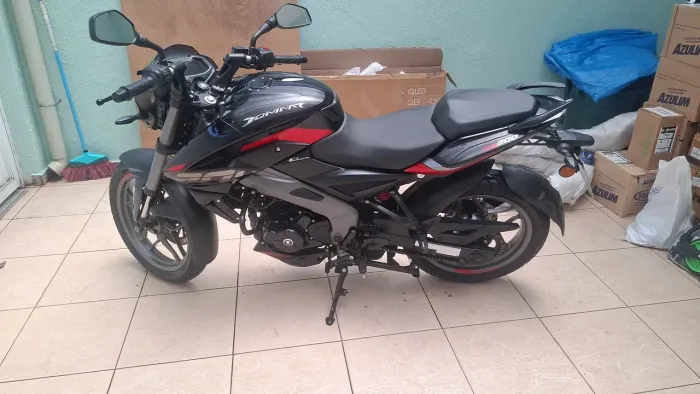 Motos Bajaj Dominar 200 no Brasil