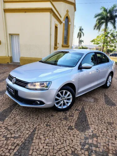 Volkswagen Jetta 2012 Usados e Novos