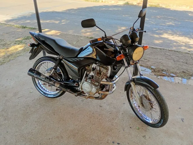 Motos Honda CG 125 FAN / FAN KS / 125 I FAN no Brasil