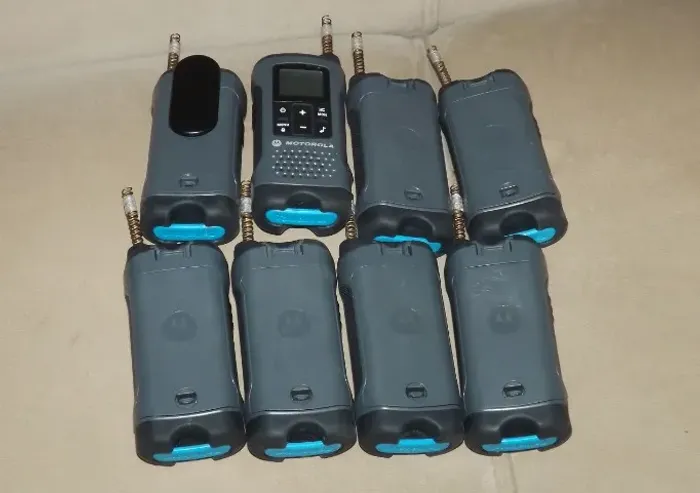 "radio walk talk" - Telefonia Fixa e Sem Fio no Brasil