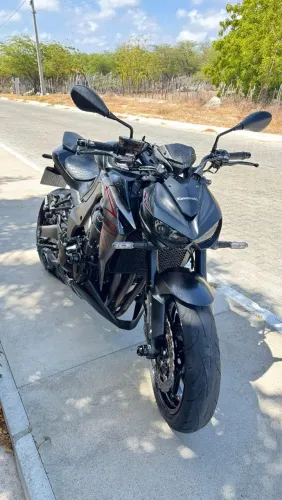 Motos Kawasaki Z 1000 no Brasil