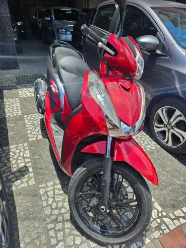 Motos Honda SH 300i no Brasil