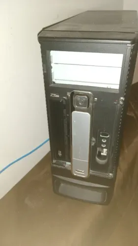 "monitor com cpu integrado" - Computadores e Desktops no Brasil