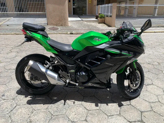 Motos Kawasaki Ninja 300 no Brasil