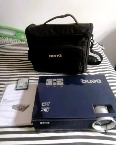 Projetores e Telas de Projeção no Brasil