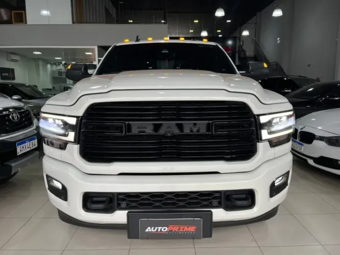 Ram 2500 Laram. 6.7 Night ED. TB CD 4X4 DIE Usados e Novos