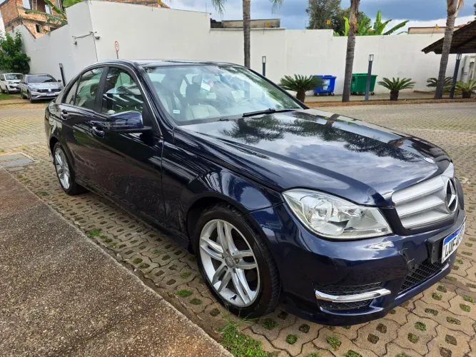 Mercedes-Benz C-180 Usados e Novos