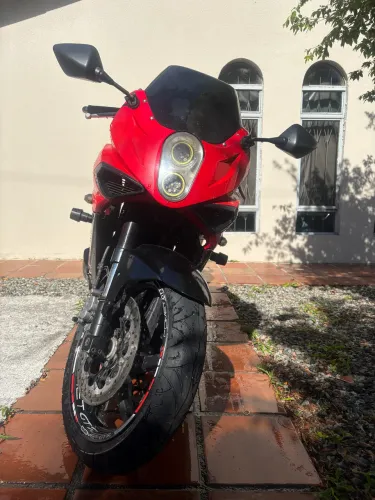 Motos Kasinski Comet no Brasil