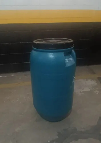 "barrica de papelao" no Brasil